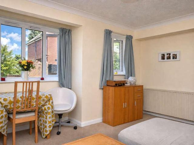 1 bed flat for sale