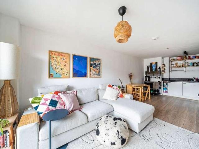1 bed flat for sale