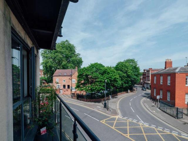 1 bed flat for sale