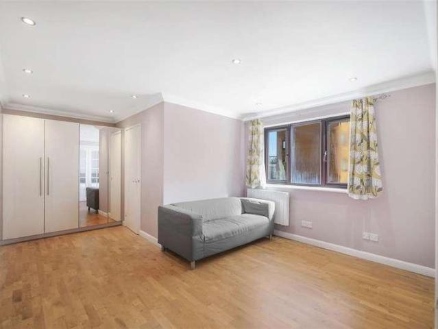 1 bed flat for sale