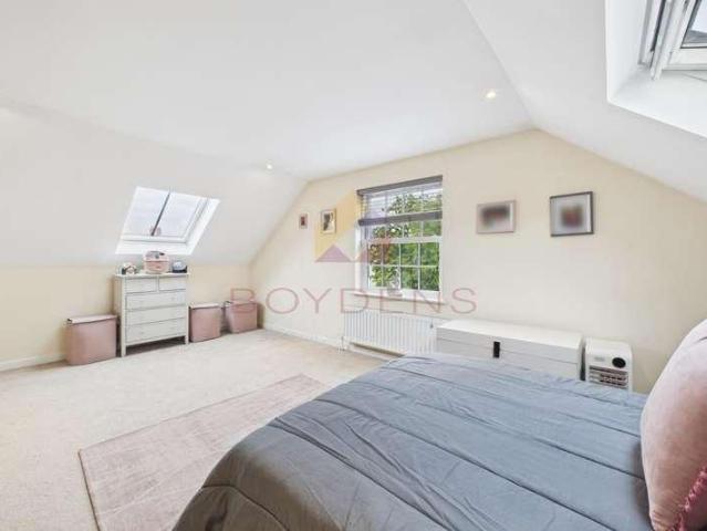 1 bed flat for sale