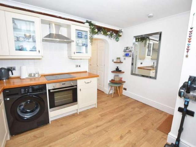 1 bed flat for sale