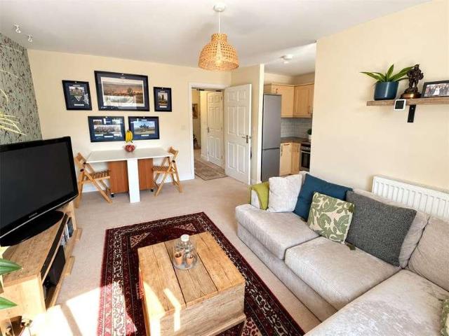 1 bed flat for sale