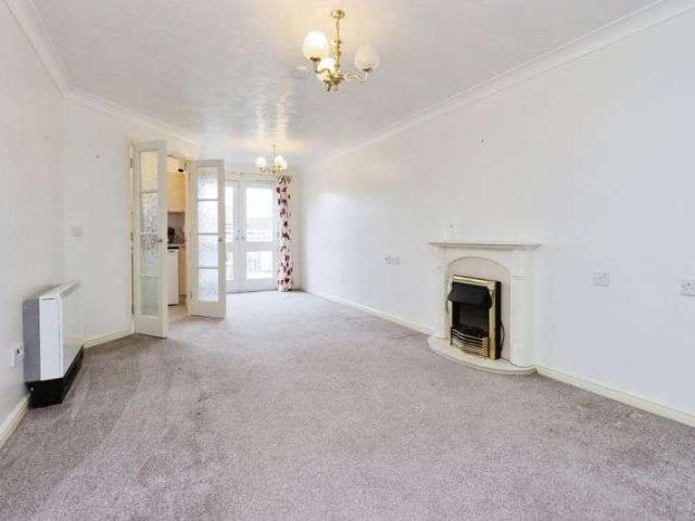 1 bed flat for sale