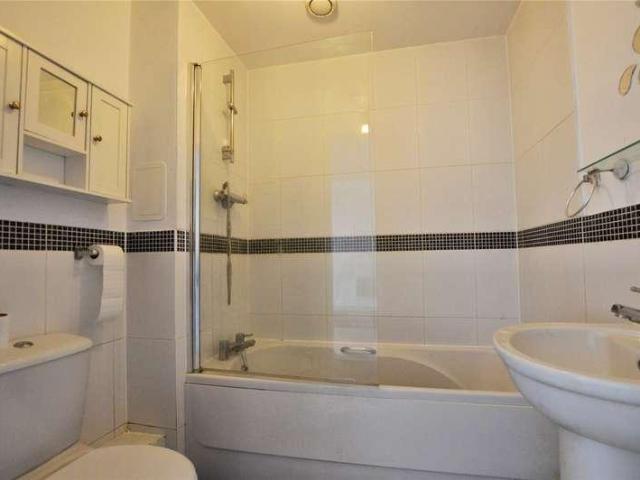 1 bed flat for sale
