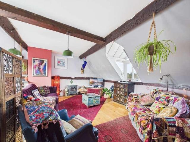 1 bed flat for sale
