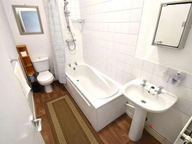 1 bed flat for sale