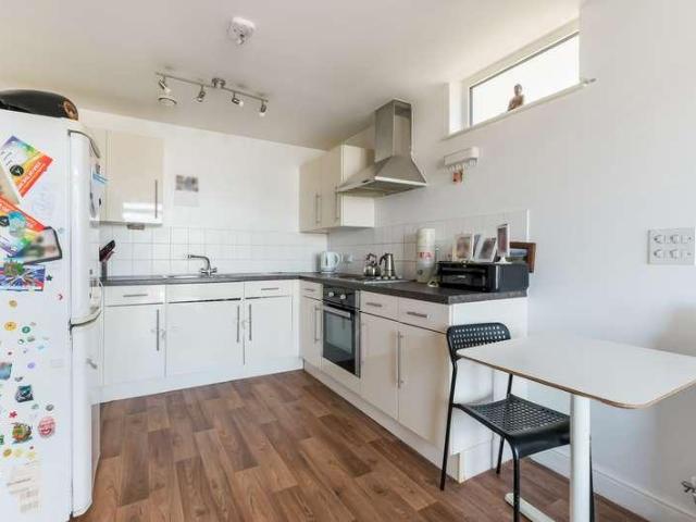 1 bed flat for sale