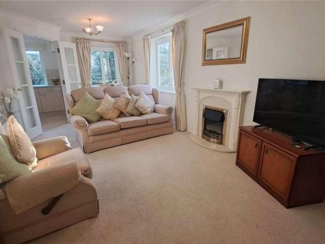 1 bed flat for sale