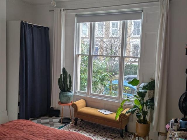1 bed Flat for Sublet in DeBeauvoir