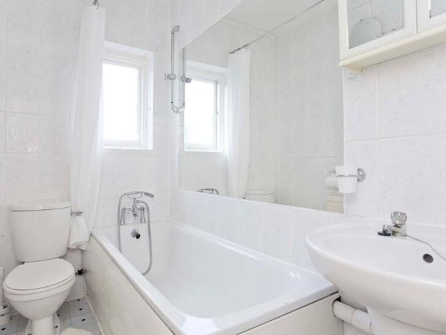 1 Bed Flat, Fordwych Road, NW2