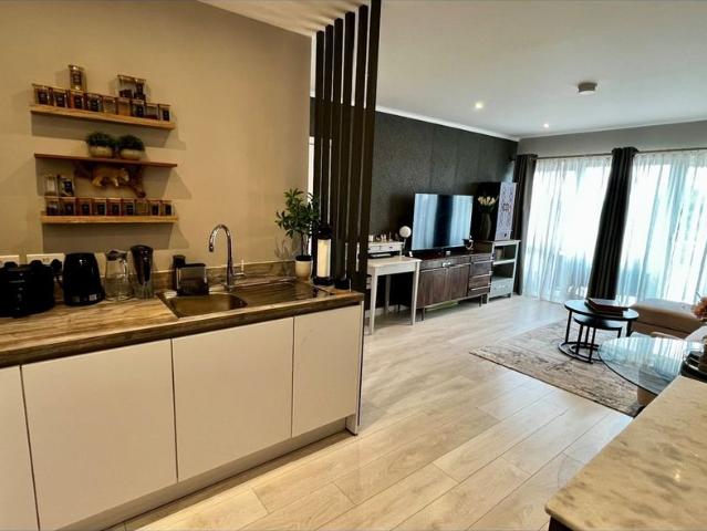 1 Bed Flat, Foxglove Apartments, NW7