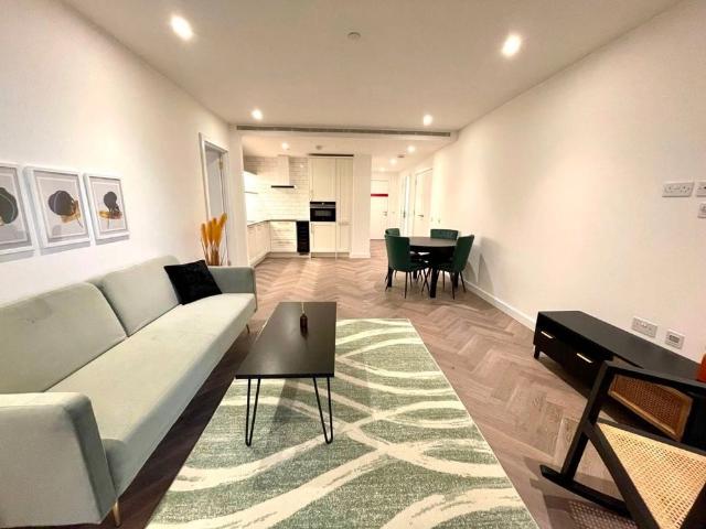 1 Bed Flat, Gauging Square, E1W