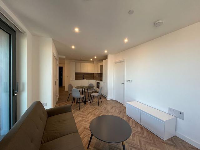 1 Bed Flat, Gillender St, E3