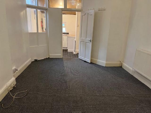 1 Bed Flat, Gillott Road, B16