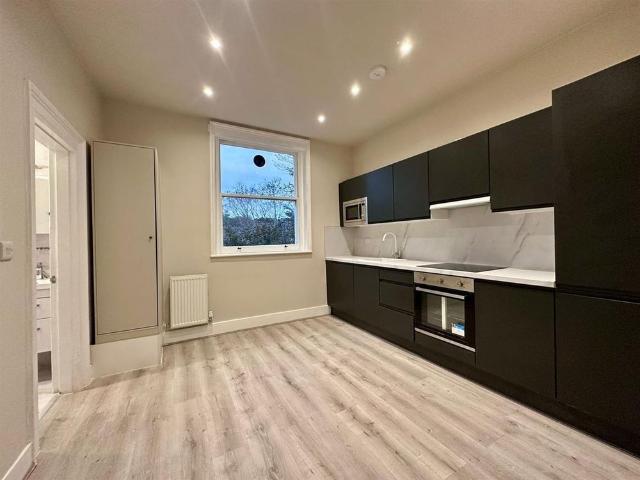 1 Bed Flat, Gipsy Hill, SE19