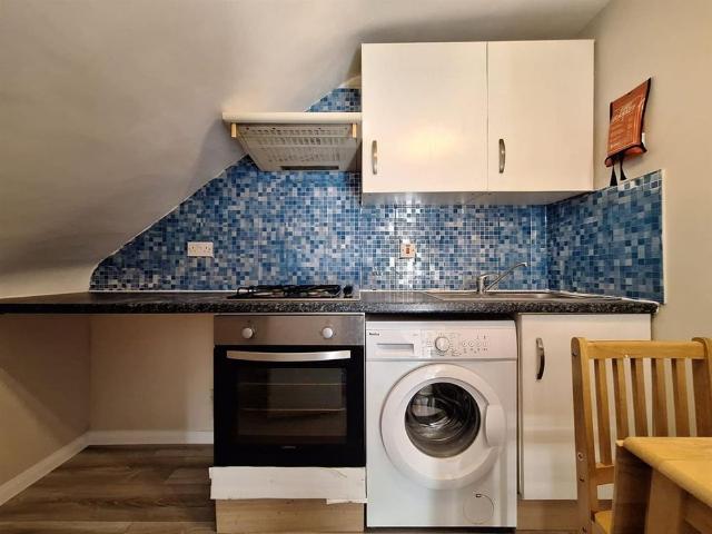 1 Bed Flat, Gladesmore Road, N15