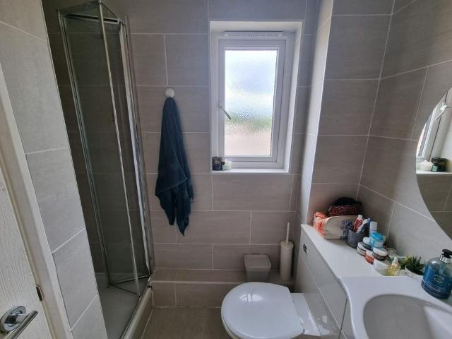 1 Bed Flat, Goodwin Close, SE16
