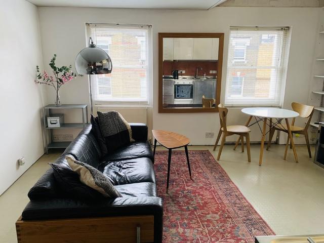 1 Bed Flat, Goodge Street, W1T