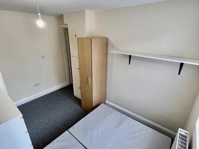 1 Bed Flat, Golders Green, NW11