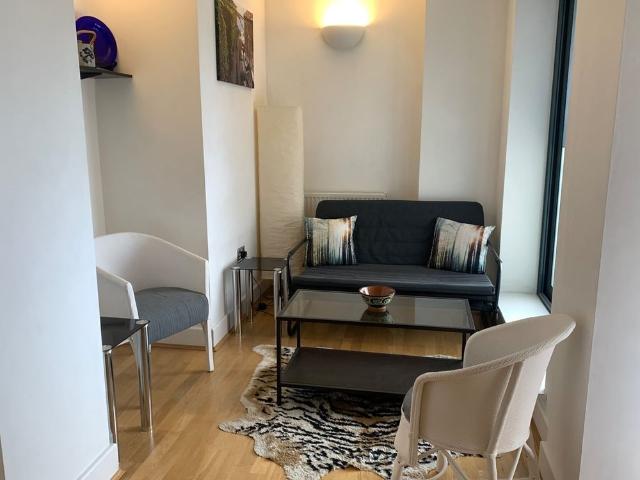 1 Bed Flat, Goswell Road, EC1V