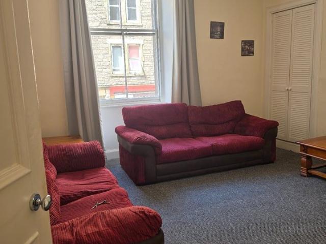 1 Bed Flat, Gorgie Road, EH11