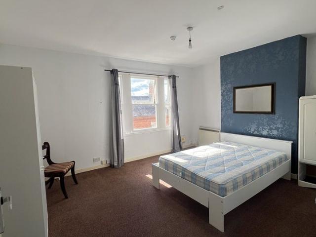 1 Bed Flat, Gotham Street, LE2