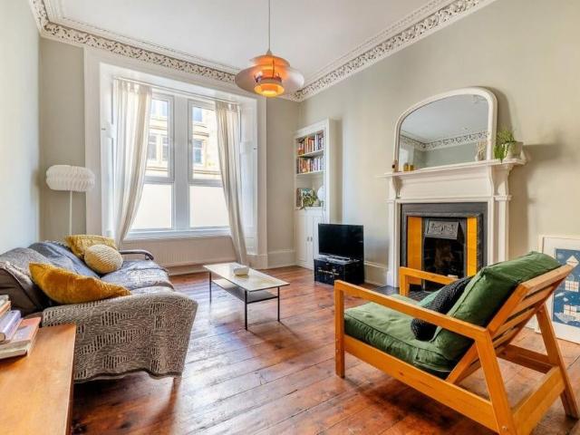1 Bed Flat, Govanhill, G42