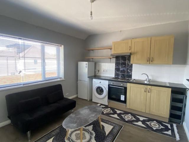 1 Bed Flat, Grange Rd, N18
