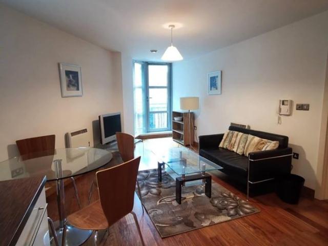 1 Bed Flat, Great George St, LS1