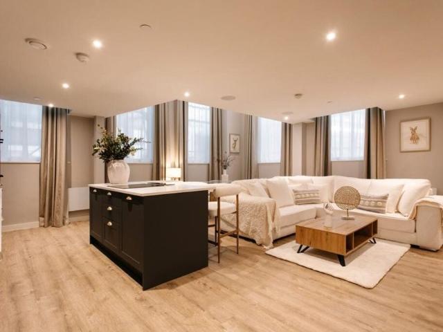 1 Bed Flat, Great George Street, LS1