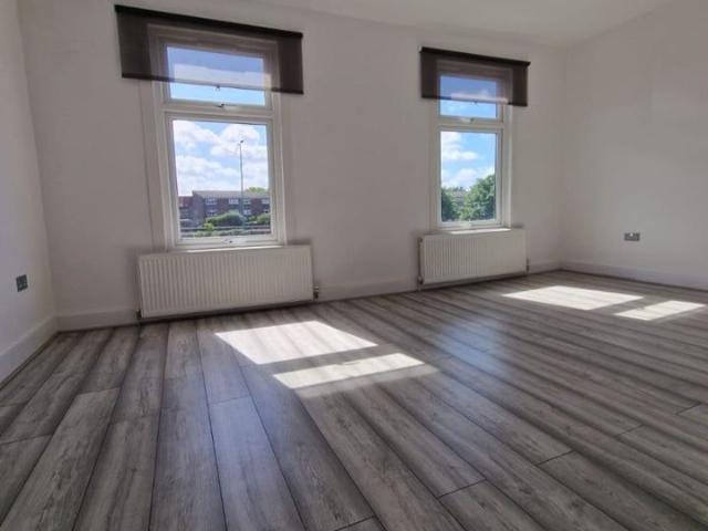 1 Bed Flat, Grove Green Road, E11