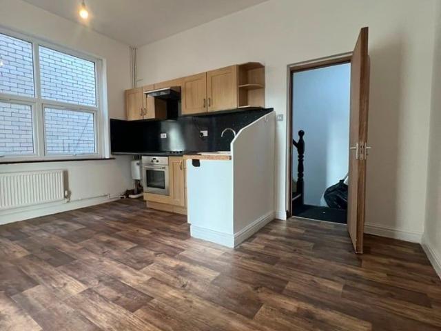 1 Bed Flat, Humberstone Road, LE5