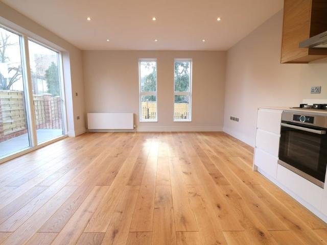 1 Bed Flat, Hastings Road, W13