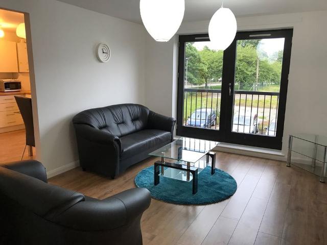 1 Bed Flat, Harmsworth St, G11