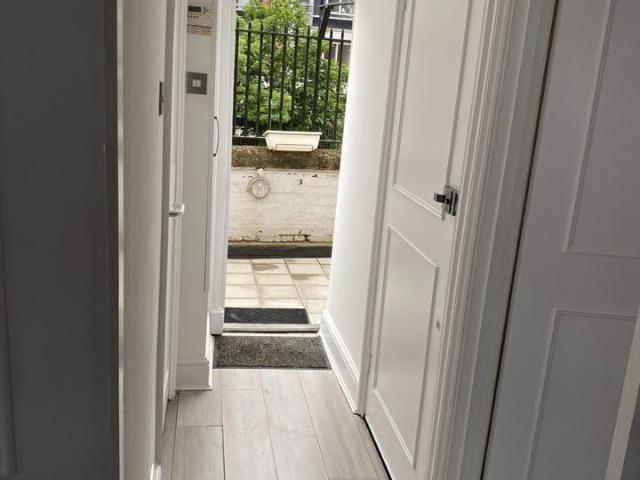 1 Bed Flat, Harrow Road, W10