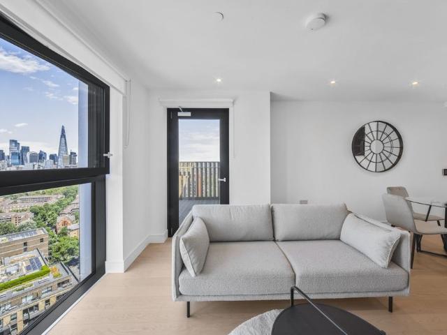 1 Bed Flat, Hewson Way, SE17