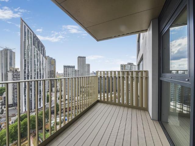 1 Bed Flat, Hewson Way, SE17