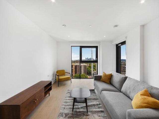 1 Bed Flat, Hewson Way, SE17