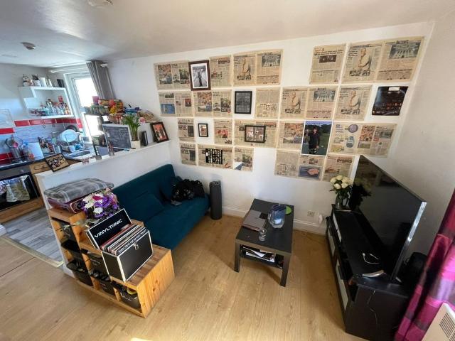 1 Bed Flat, High Street, W3