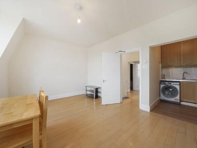 1 Bed Flat, High Road, N22