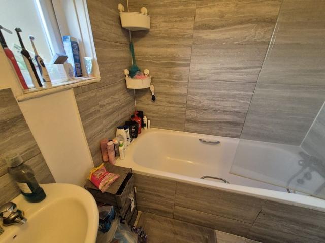 1 Bed Flat, High Road, N22