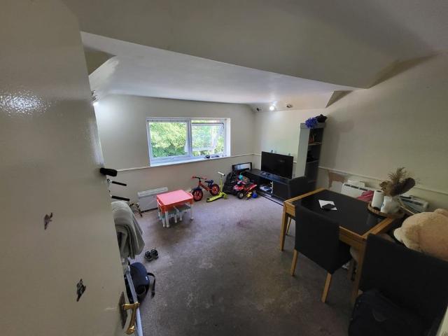 1 Bed Flat, High Town Road, LU2