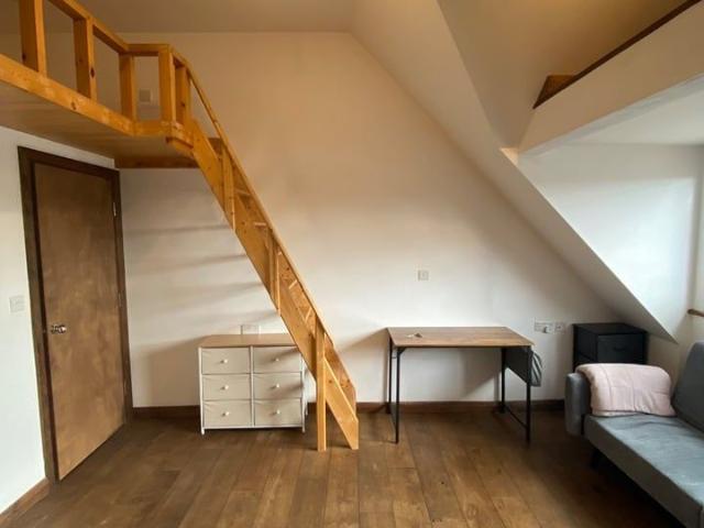 1 Bed Flat, Highfield Avenue, NW11