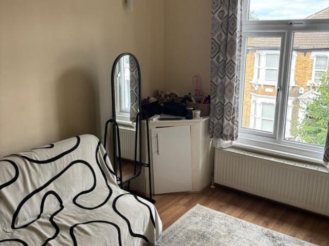 1 Bed Flat, Hither Green Lane, SE13