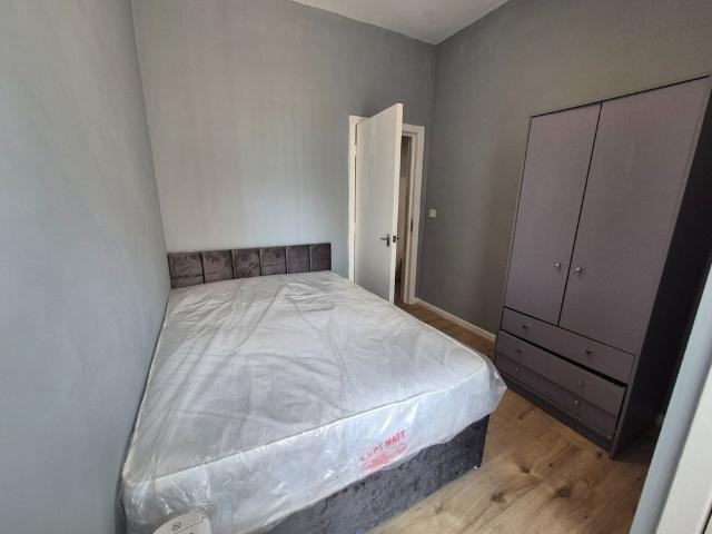 1 Bed Flat, Holland Street, L7
