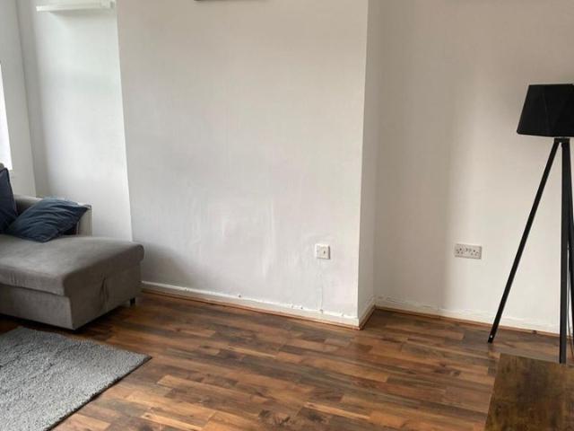 1 Bed Flat, Horse Fair, B1