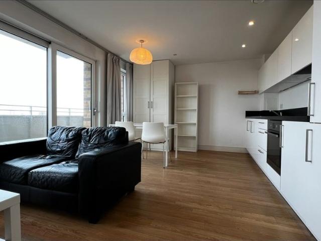 1 Bed Flat, Ivy Point, E3