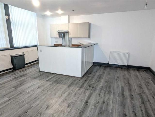 1 Bed Flat, Imperial Chambers, L2