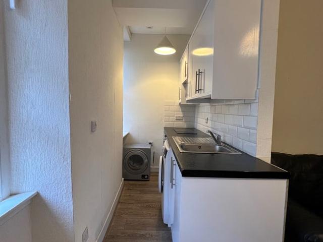 1 Bed Flat in Edinburgh City Centre EH3 9QF